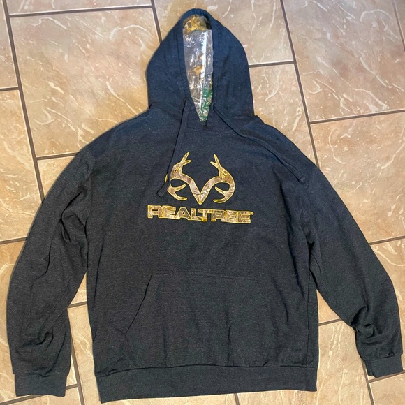 Realtree | Shirts | Mens Realtree Hoodie | Poshmark